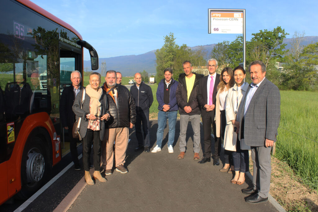 Inauguration de l’arrêt de bus CERN/Prévessin - Ville de Prévessin-Moëns
